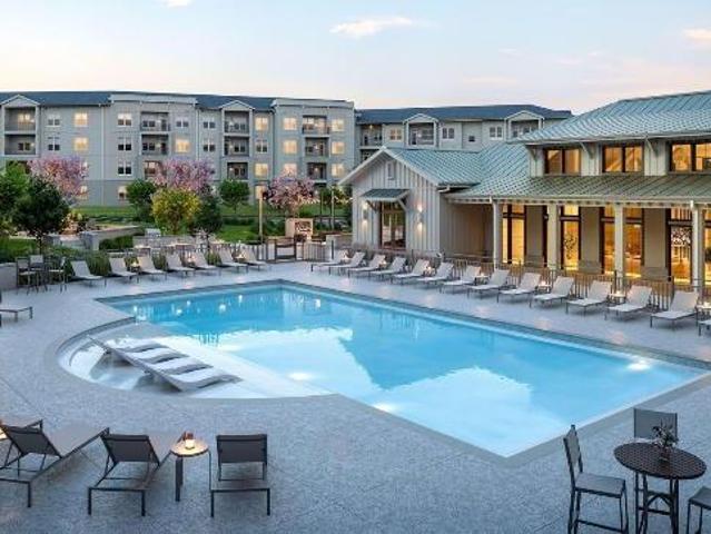 1 Br, 1 bath, Apartment 1211 Chapel Ridge Road