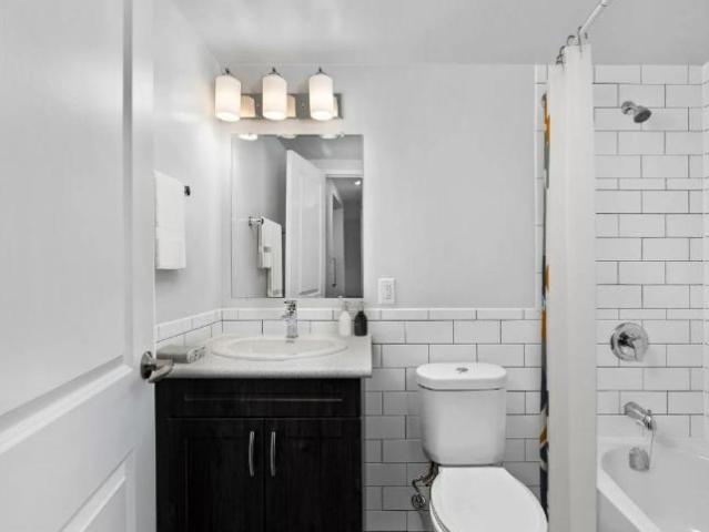 1 Br, 1 bath, Apartment 1211 Goodfellow Rd