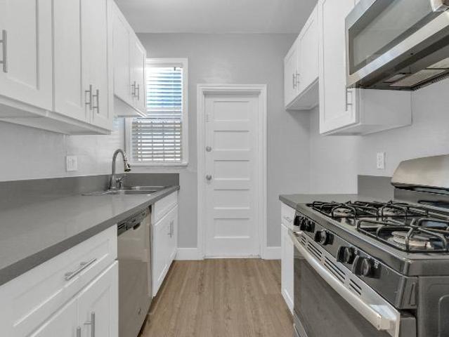 1 Br, 1 bath, Apartment 1211 Magnolia Ave