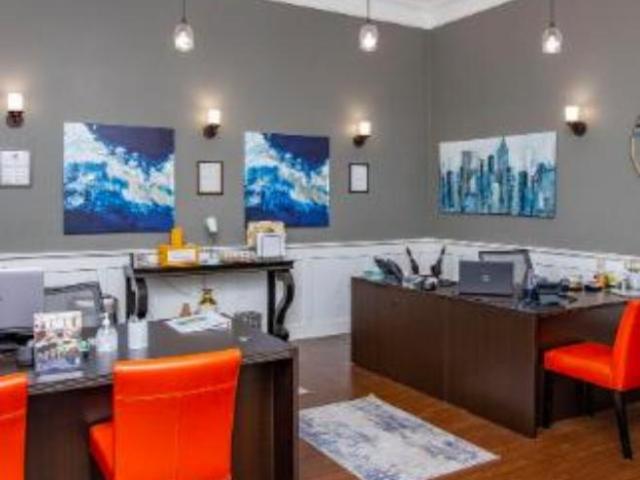 1 Br, 1 bath, Apartment 12205 S Western Ave