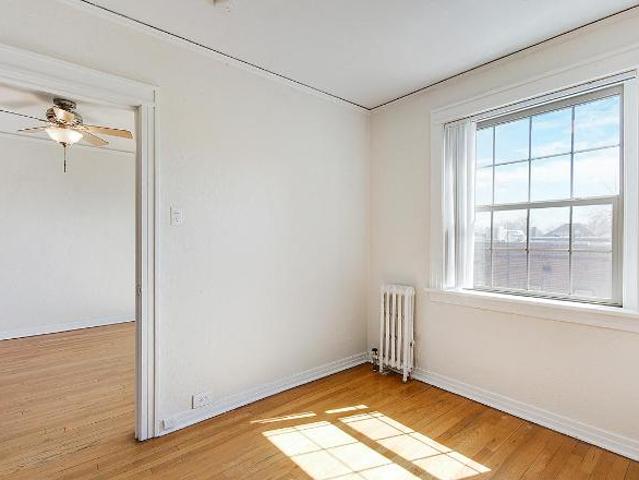1 Br, 1 bath, Apartment 1221 Washington Street