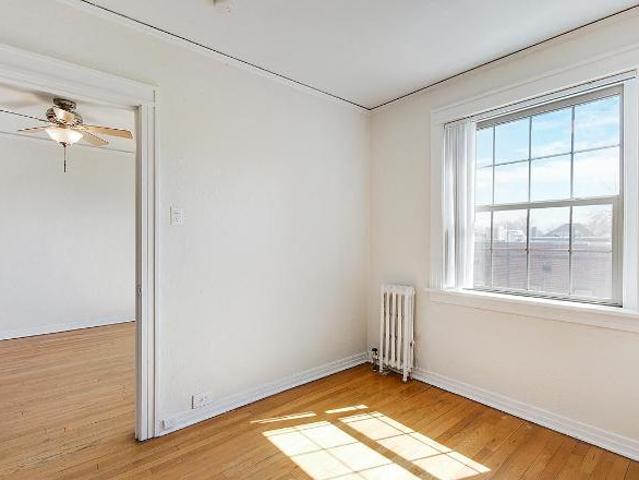 1 Br, 1 bath, Apartment 1221 Washington Street