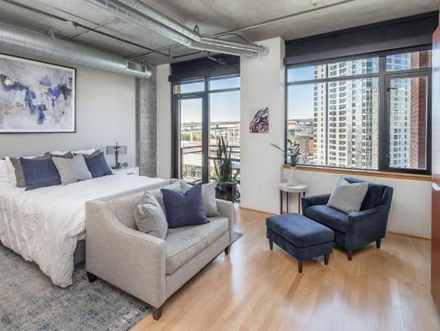 1 Br, 1 bath, Apartment 1221 NW Marshall St