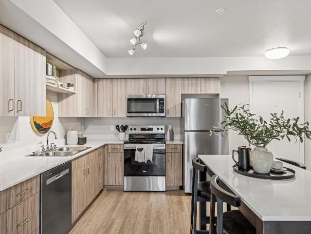 1 Br, 1 bath, Apartment 12337 120th Ave NE