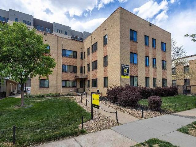 1 Br, 1 bath, Apartment 1235 North Logan Street