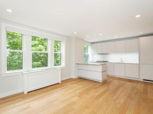 1 Br, 1 bath, Apartment 123 Highland Avenue