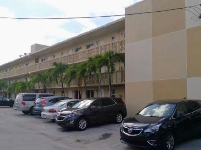 1 Br, 1 bath, Apartment 1340 Nw 22 Ave