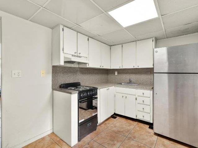 1 Br, 1 bath, Apartment 134 Salamanca Ave