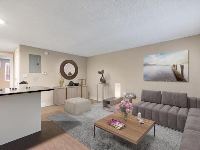 1 Br, 1 bath, Apartment 137 S Penn Street