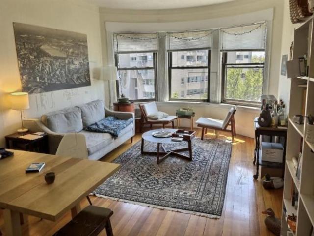 1 Br, 1 bath, Apartment 1382 Beacon Street