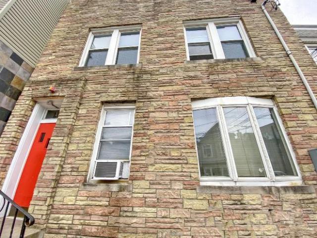 1 Br, 1 bath, Apartment 139 70th St