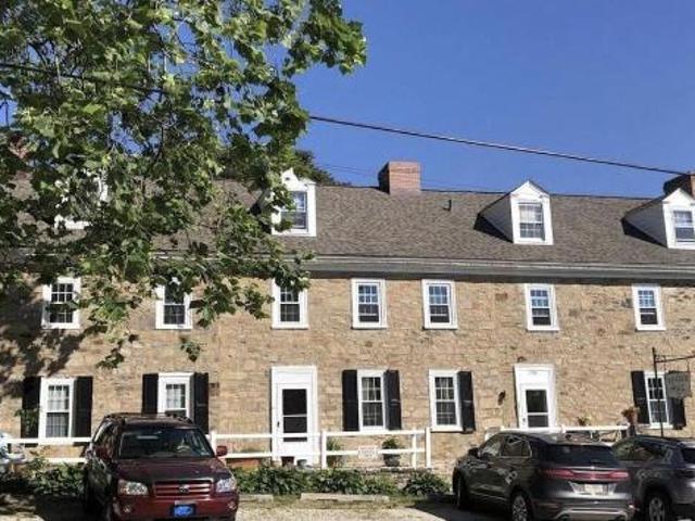 1 Br, 1 bath, Apartment 1300 Hares Hill Road