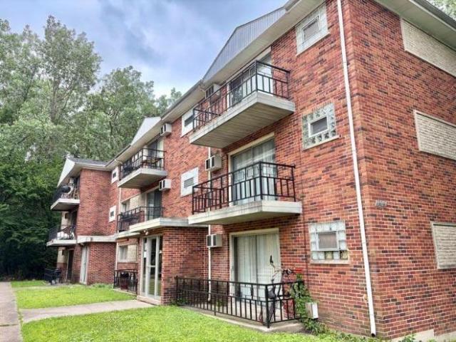 1 Br, 1 bath, Apartment 13043 S Wood St