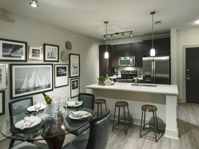 1 Br, 1 bath, Apartment 130 Cambridgepark Drive