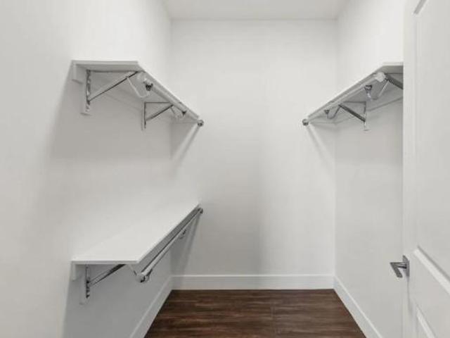 1 Br, 1 bath, Apartment 130 Village Crossing Way