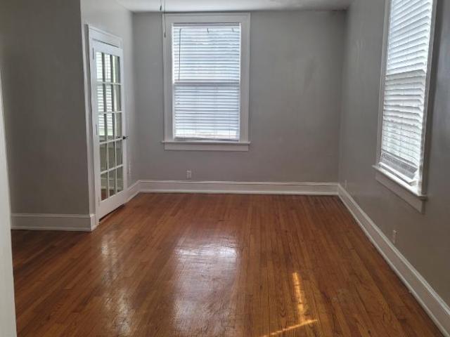 1 Br, 1 bath, Apartment 1312 Willow Branch Avenue