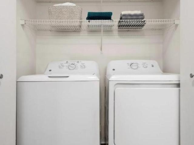 1 Br, 1 bath, Apartment 1315 Cameron Matthews Dr