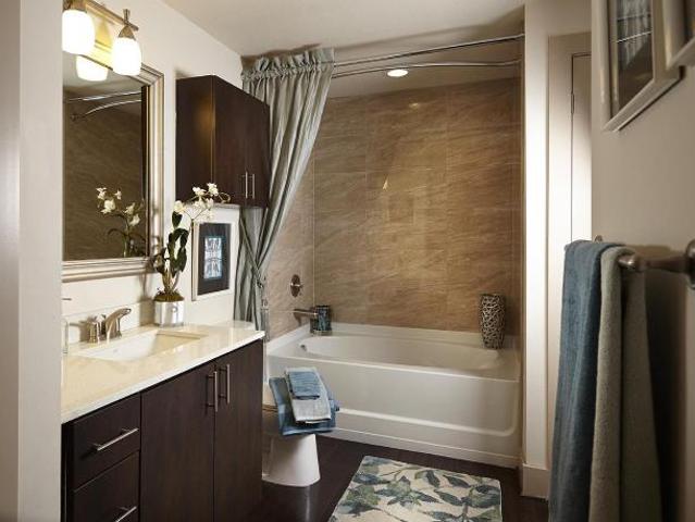 1 Br, 1 bath, Apartment 131 South Federal Highway