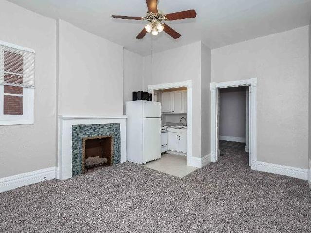 1 Br, 1 bath, Apartment 1325 Corona Street