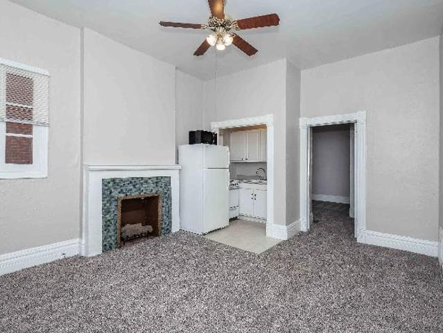 1 Br, 1 bath, Apartment 1325 Corona Street