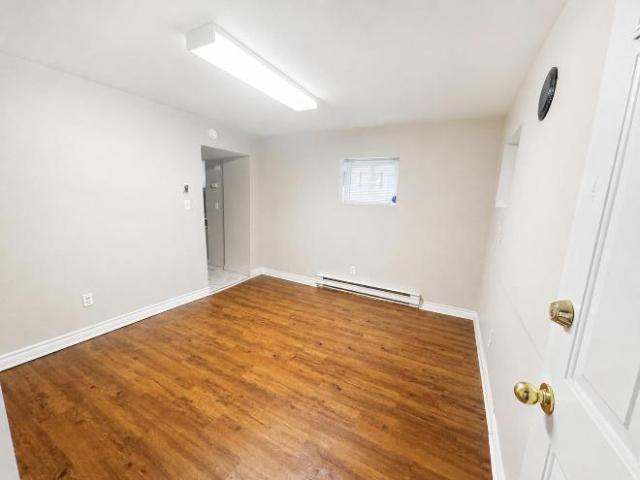 1 Br, 1 bath, Apartment 133 Darling Street