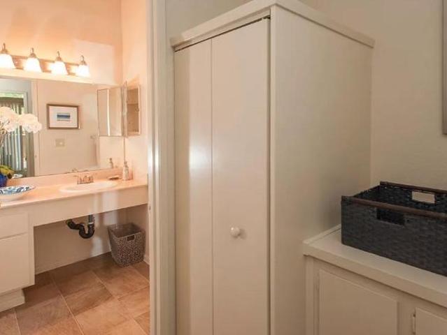 1 Br, 1 bath, Apartment 1451 Kingswood Dr