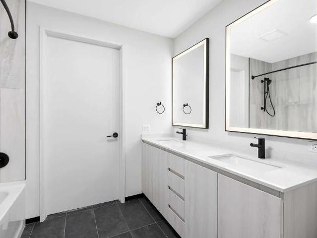 1 Br, 1 bath, Apartment 1454 W Randolph St