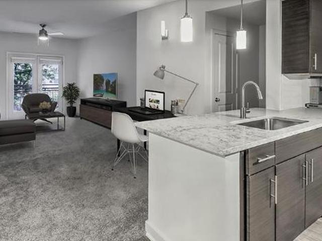 1 Br, 1 bath, Apartment 147 26th Street NW