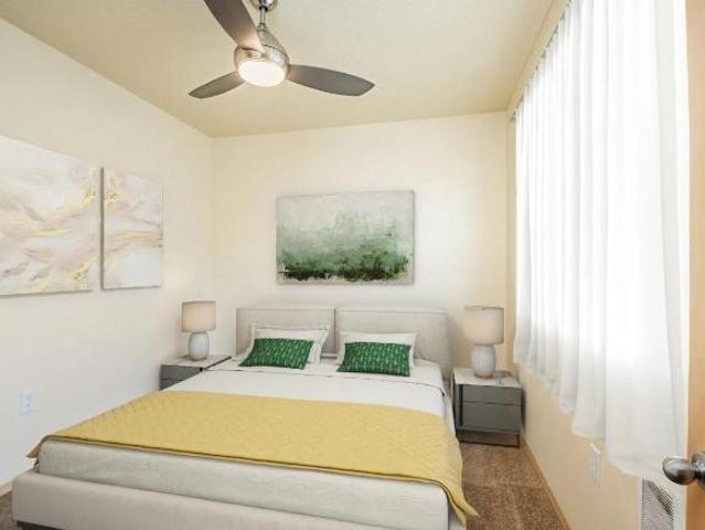 1 Br, 1 bath, Apartment 1497 NE Market Dr