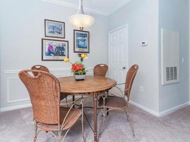 1 Br, 1 bath, Apartment 1400 Laurel Springs Dr