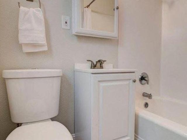 1 Br, 1 bath, Apartment 1409 T Street