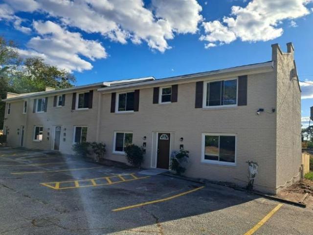 1 Br, 1 bath, Apartment 140 Prentice Pl
