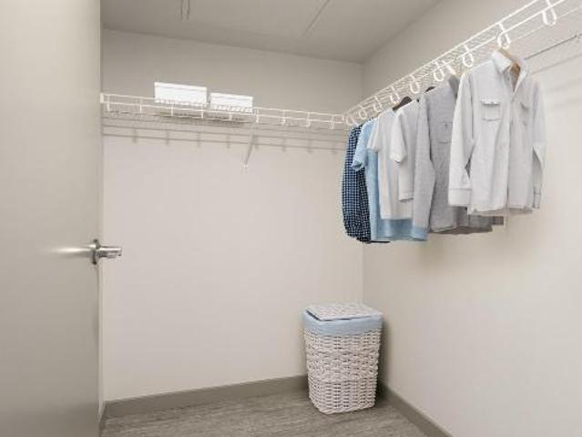 1 Br, 1 bath, Apartment 1411 NW Quimby St