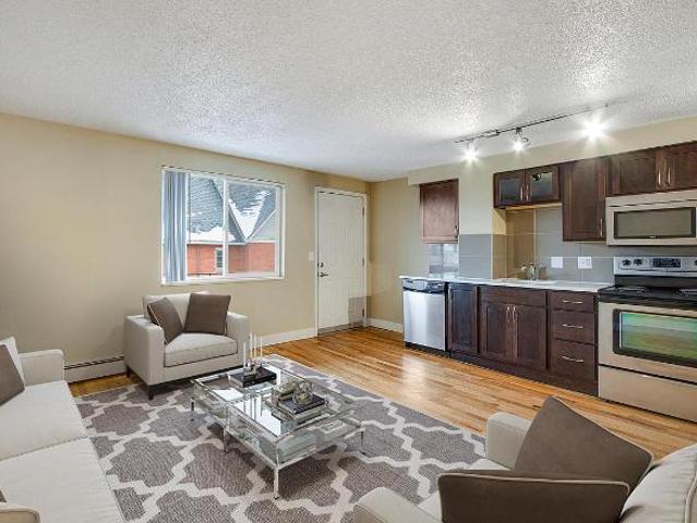 1 Br, 1 bath, Apartment 1418 Adams Street