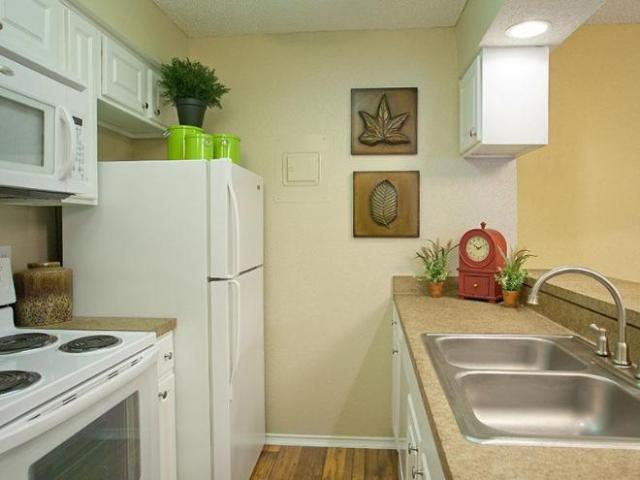 1 Br, 1 bath, Apartment 1420 W Main Street