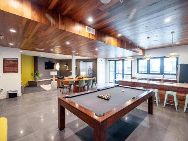 1 Br, 1 bath, Apartment 1424 Summit Avenue