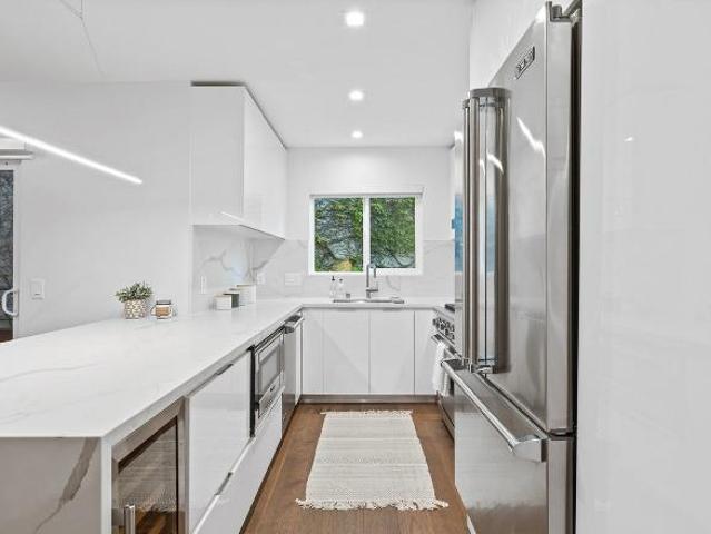 1 Br, 1 bath, Apartment 1425 North Crescent Heights