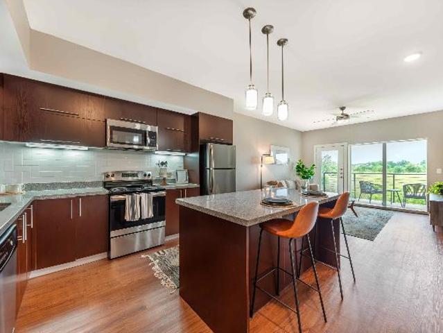 1 Br, 1 bath, Apartment 1430 Main St