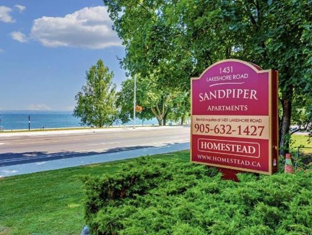 1 Br, 1 bath, Apartment 1431 Lakeshore Rd