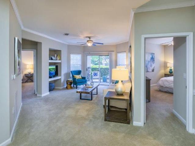 1 Br, 1 bath, Apartment 14360 Wynhollow Downs Lane