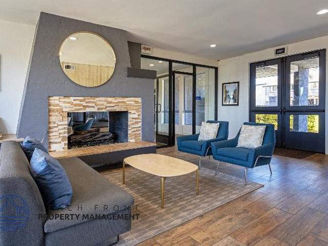 1 Br, 1 bath, Apartment 15400 Belgrade St