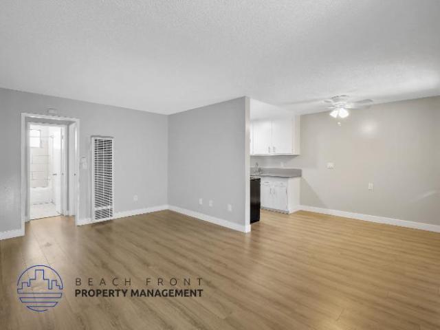 1 Br, 1 bath, Apartment 1545 Pine Ave