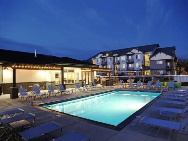 1 Br, 1 bath, Apartment 1580 Milwakee Way