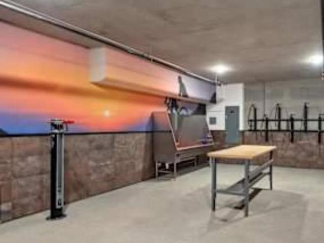 1 Br, 1 bath, Apartment 15826 N Scottsdale Rd