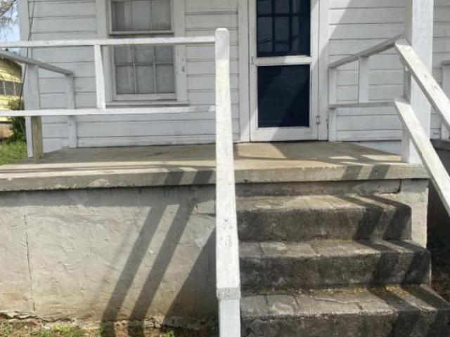 1 Br, 1 bath, Apartment 1503 Maple Street