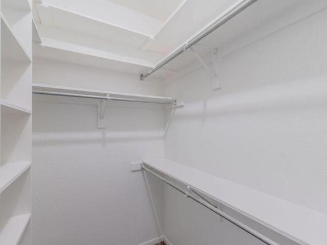 1 Br, 1 bath, Apartment 1500 Plantation Oaks Dr