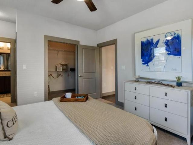 1 Br, 1 bath, Apartment 1504 Mainline Blvd