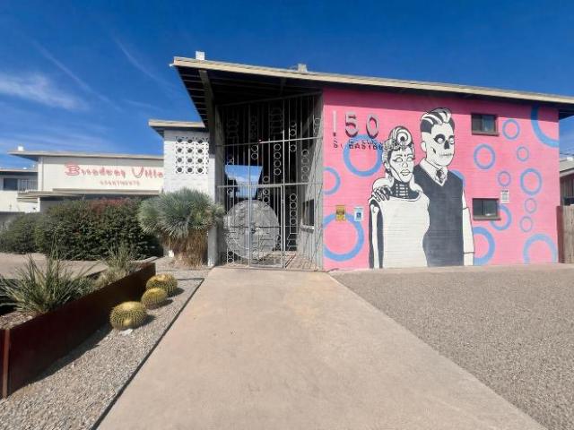 1 Br, 1 bath, Apartment 150 S Eastbourne Avenue