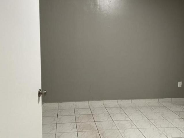 1 Br, 1 bath, Apartment 150 SE 7th Ave