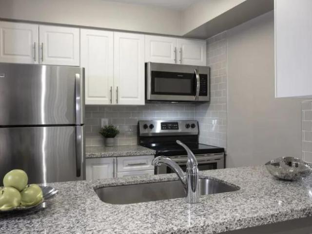 1 Br, 1 bath, Apartment 151 Beecroft Road